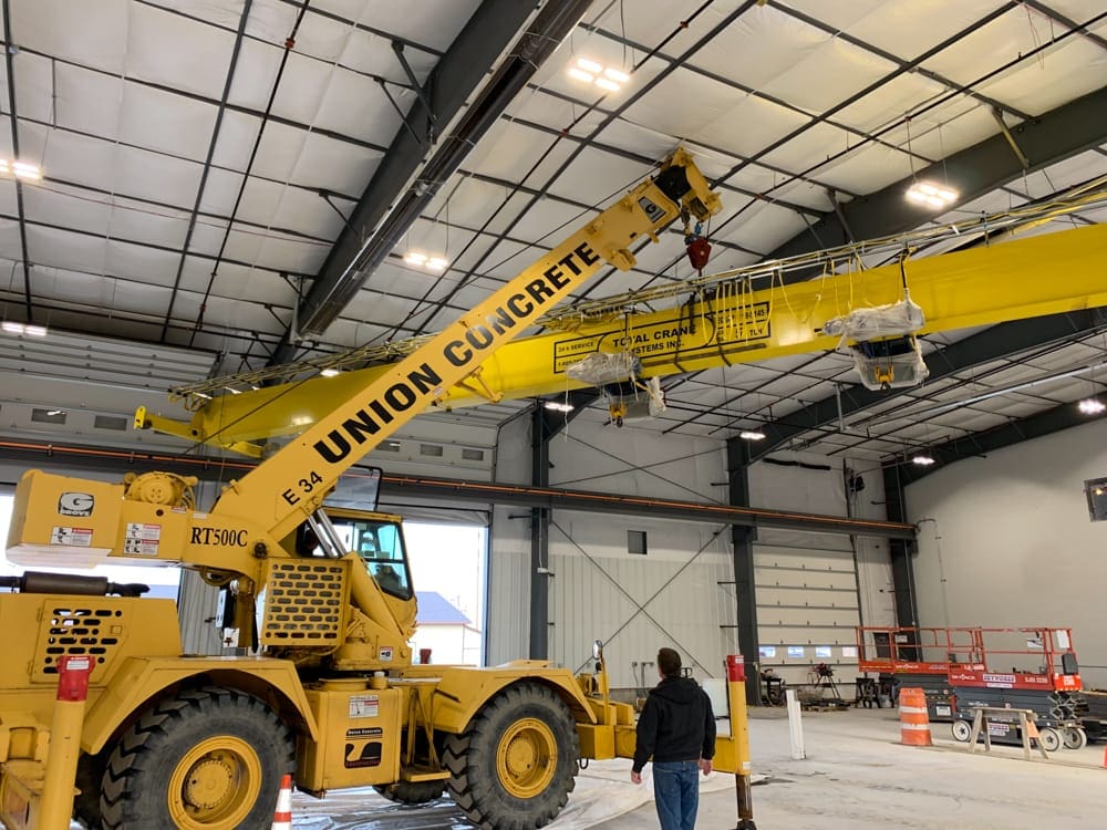 28 Ton Rough Terrain Crane – Union Concrete